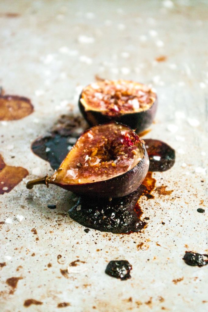 Baked figs with balsamic • Delicious from scratch