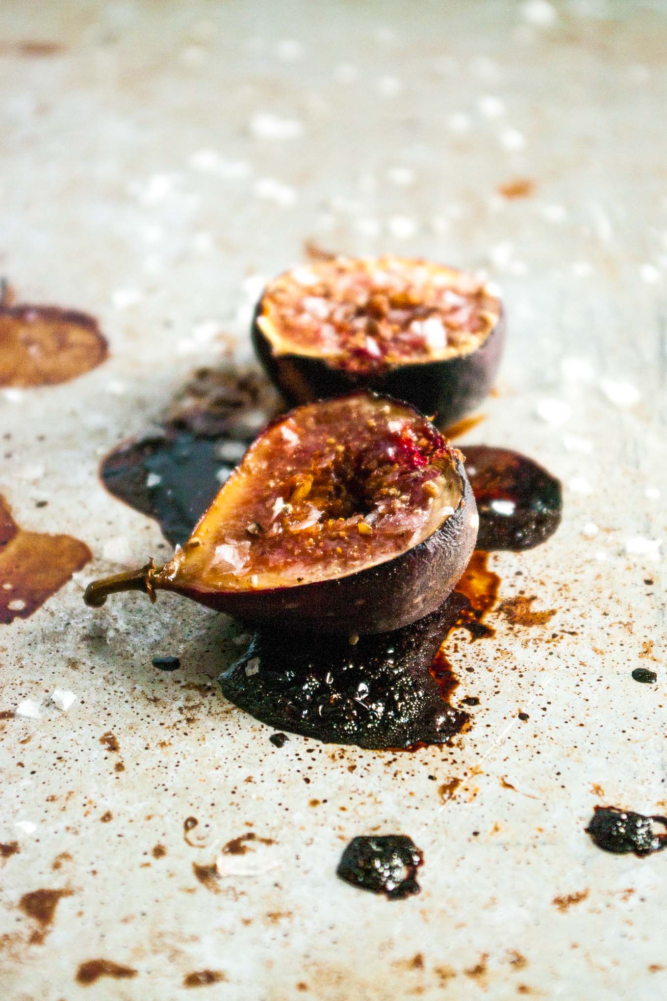 Baked figs with balsamic • Delicious from scratch