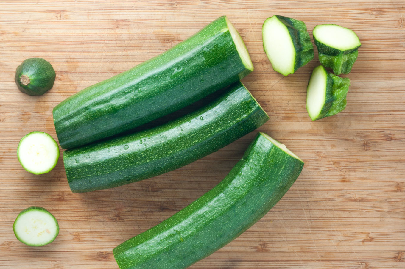 Courgette burgers with feta • Delicious from scratch