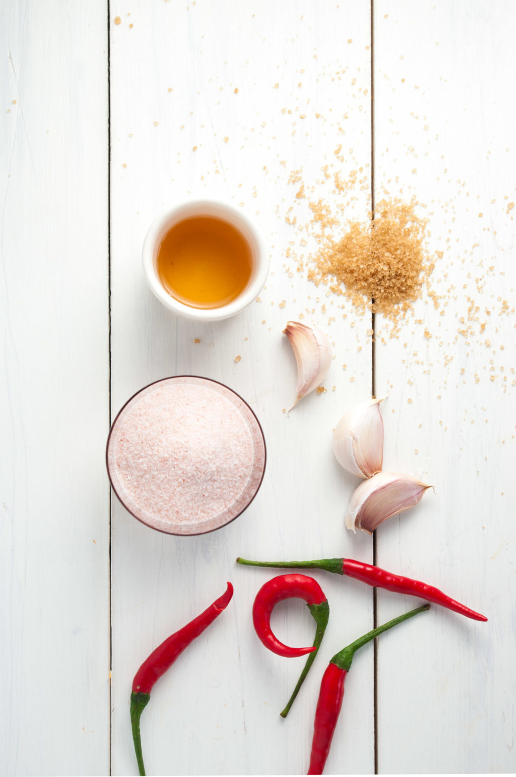 Homemade chilli sauce • Delicious from scratch